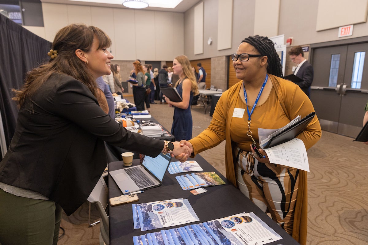 National employers hire students, veterans at four-day Career ... National employers hire students, veterans at four-day Career ...